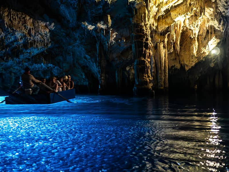 How to Visit the Emerald Grotto: Your Amalfi Coast Guide