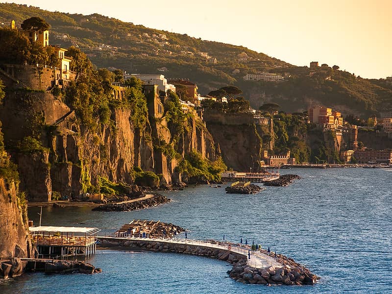 What to Do in Sant’Agnello: Beaches, Views & Dining