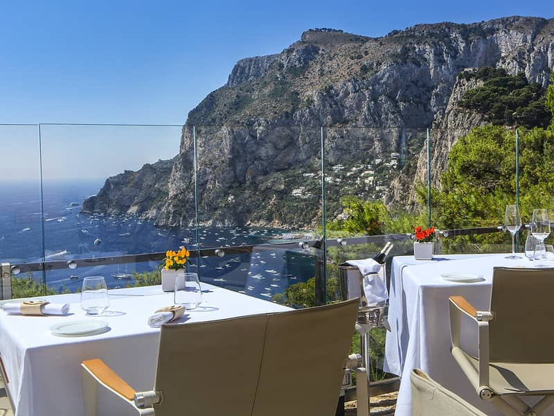 Restaurant Le Monzu on Capri: As if floating over the sea, at Le Monzu