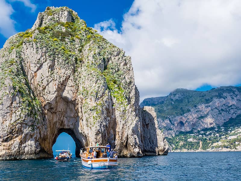 Tour Privato in Barca di Capri da Napoli - 2026 - WorldTours - Prenota online