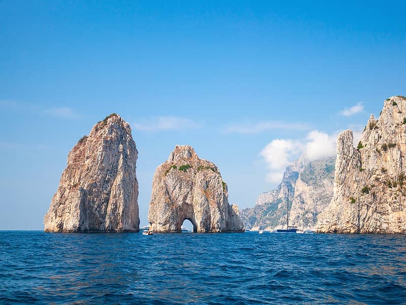 Ticket to Ride Fast: Capri Tour with Private Motorboat - 2026 - Capri ...